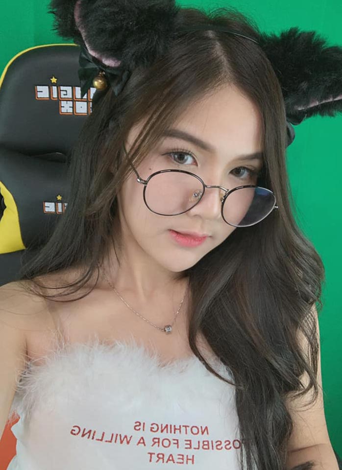 น้องบิว GamToh CH สตรีมเมอร์สาว แก้มโต อวดความเซ็กซี่ สุดร้อนแรง ในโลก ...