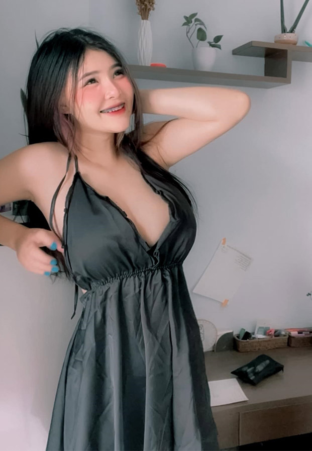 Rin Srinarin สาวสวย หน้าคม หน้าอกตูม หุ่นแซ่บ ลีลาเด็ด เร้าร้อน