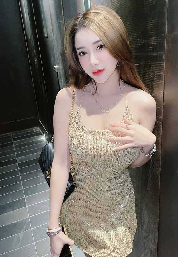 Zee bow พริตตี้ตัวแม่ หุ่นแซ่บปั๊วะปัง งานดี ไฟหน้าใหญ่กระแทกตา - เปิดวาร์ป ไอดอล สาวสวย หนุ่ม ...