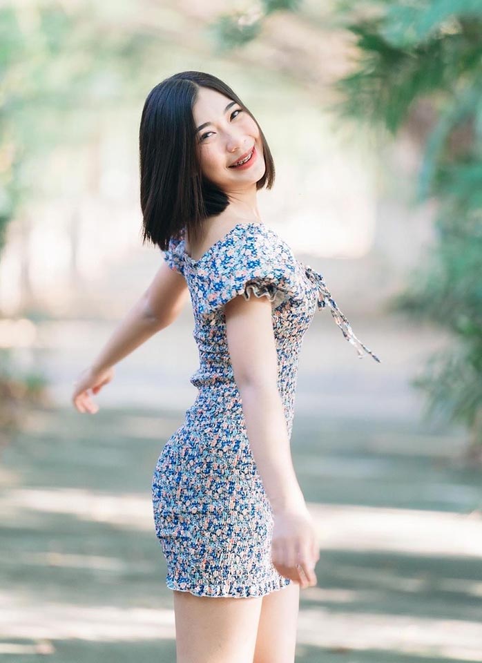 เปิดวาร์ป มุก อารีรัตน์ สาวสวย หุ่นแซ่บ หน้าอกตูม ร้อนแรง ในโลกออนไลน์ - เปิดวาร์ป ไอดอล สาวสวย ...