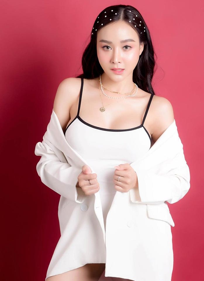 เปิดวาร์ป กิ๊ฟ ชญานิศา สาวสวย หุ่นแซ่บ หน้าอกตูม การันตีจากCup E - เปิดวาร์ป ไอดอล สาวสวย หนุ่ม ...