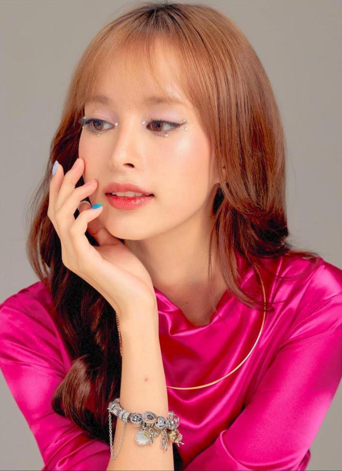 น้องเกรซ gracezy ไอดอลสาวสวย หน้าหวาน ไซส์มินิ อวดความเซ็กซี่ เป๊ะปัง ...