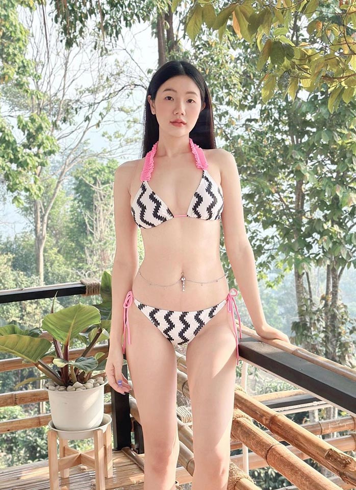 แนนหมวย Pimpika เน็ตไอดอล หน้าหมวย ขาว ออร่า หน้าอก ใหญ่