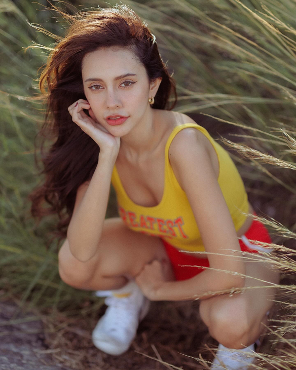 Natalie Kern นาตาลี แคร์น สาวสวย มีเสน่ห์ หุ่นแซ่บ ไฟหน้าใหญ่ ร้อนแรง